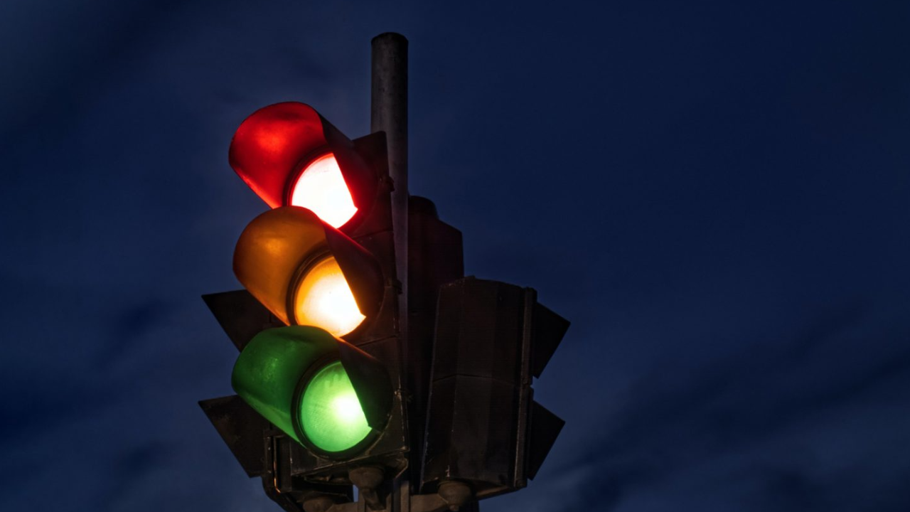 Red-orange-green light: a pastor, a church and unity in Christ ...